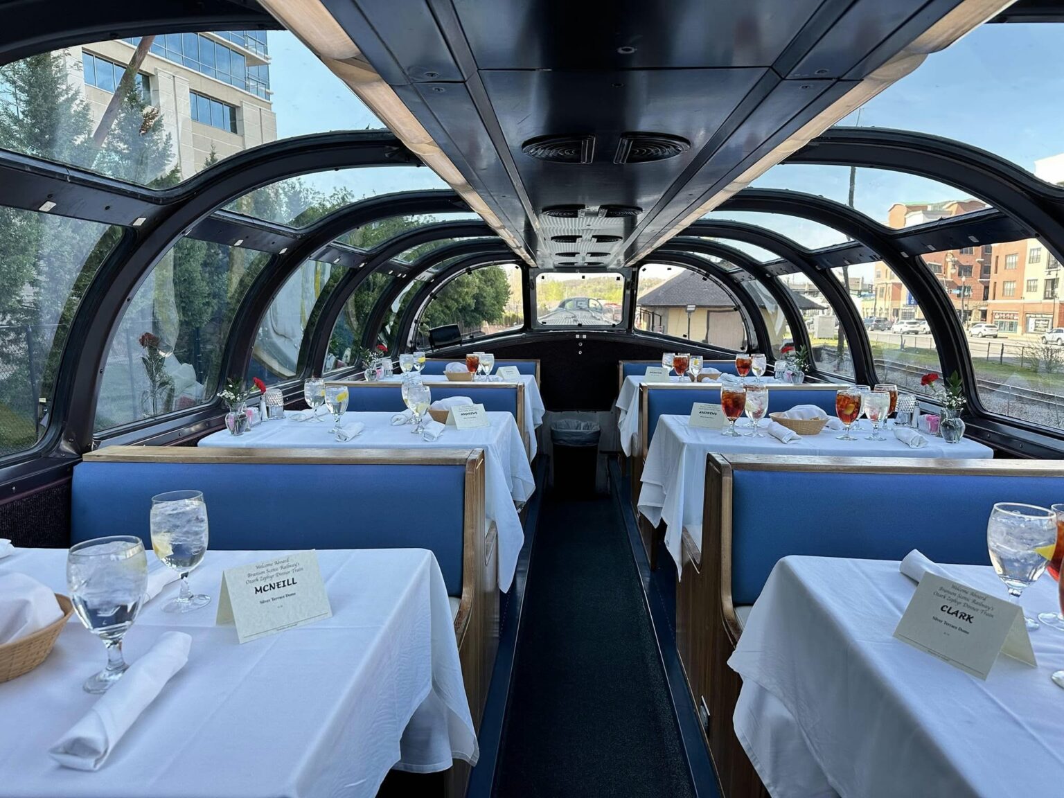 DINNER TRAIN - Branson Scenic Railway